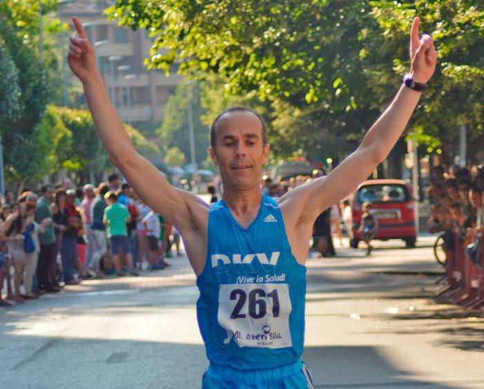 Sergio Roman azkarrena, beste behin - Urumea - Kronika.eus